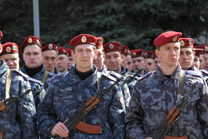 Милицейская форма изменится специально к ЕВРО-2012